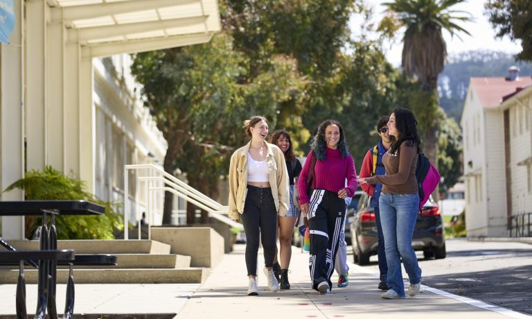 #SchoolStories – The Bay School of San Francisco is an independent high ...